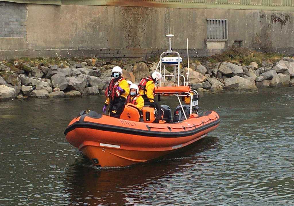 Galway Lifeboat assists casualty on French fishing vessel - Galway Daily